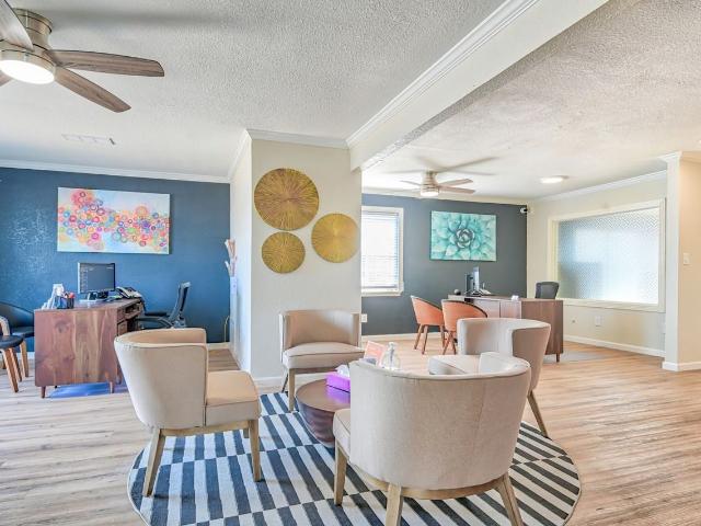 Woodside Flats 1 Bedroom Apartment for Rent at 13660 C F Hawn Fwy, Dallas, TX 75253