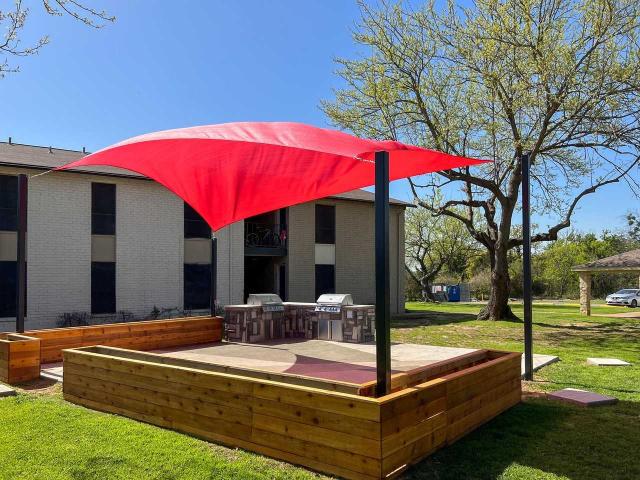Woodside Flats Studio Apartment for Rent at 13660 C F Hawn Fwy, Dallas, TX 75253