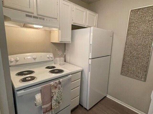 Woodside Flats Studio Apartment for Rent at 13660 13660 C F Hawn Freeway, Dallas, TX 75253