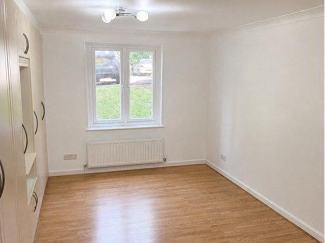 Woodside Grange, London N12, 2 bed flat to rent, £1,850 pcm | PrimeLocation