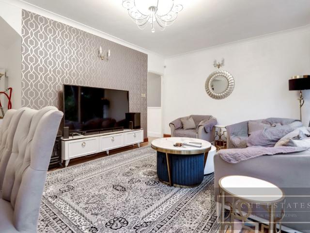 Woodside Grange Road, London N12, 2 bed terraced house to rent, £2,500 pcm | PrimeLocation