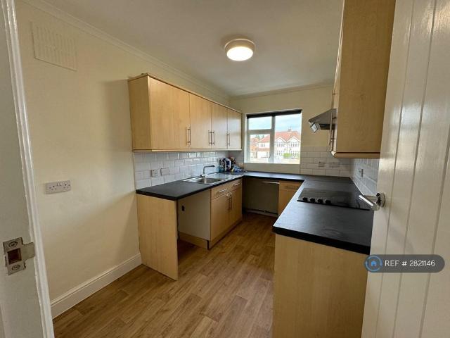 Woodside Lane, Bexley, DA5 3 bed maisonette to rent £2,100 pcm £485 pw