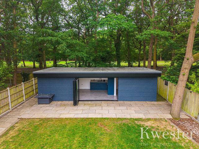 Woodside, Leigh On Sea SS9, 1 bed lodge to rent, £1,200 pcm | PrimeLocation