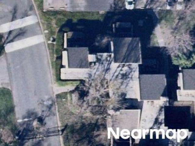 Woodside Ln E Unit 4