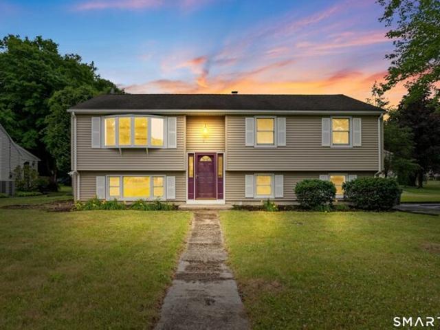 Woodside Ln, Plainville, Home For Sale