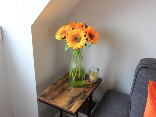 Woodside Park Road, London N12, 1 bed flat to rent, £1,650 pcm | PrimeLocation