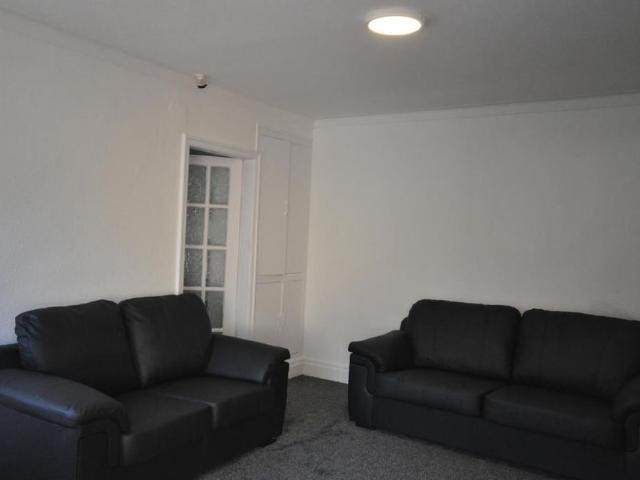 Woodside Place, Burley