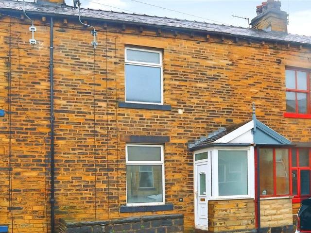Woodside Place, Halifax HX3, 2 bed terraced house to rent, £795 pcm | PrimeLocation