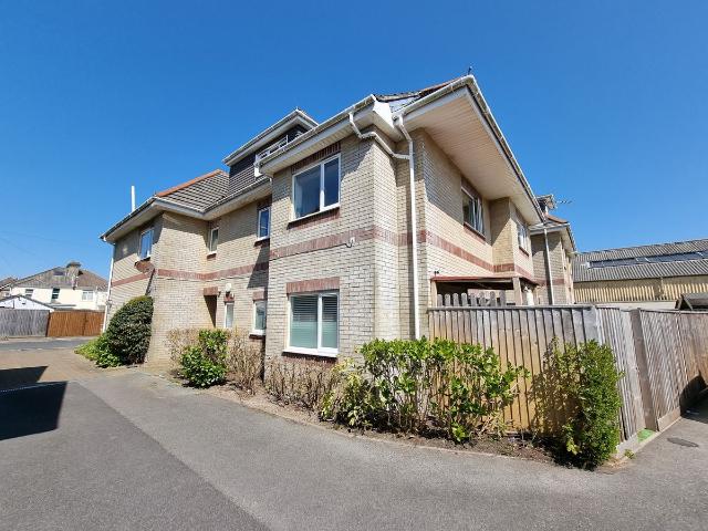 Woodside Road, Bournemouth BH5, 1 bed flat to rent, £860 pcm | PrimeLocation