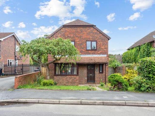 Woodside Road, Chiddingfold, 4 Bedroom Detached