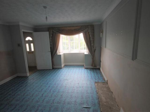 Woodside Road, Ketley £1,095 pcm