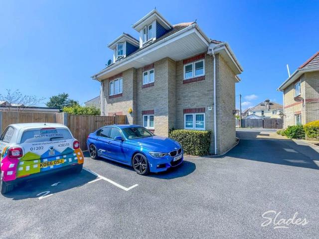 Woodside Road, Southbourne. 2 bed flat to rent £1,150 pcm £265 pw