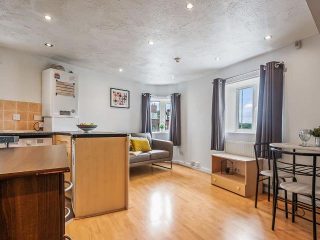 Woodsley Road, Leeds LS3, 2 bed shared accommodation to rent, £563 pppm | PrimeLocation
