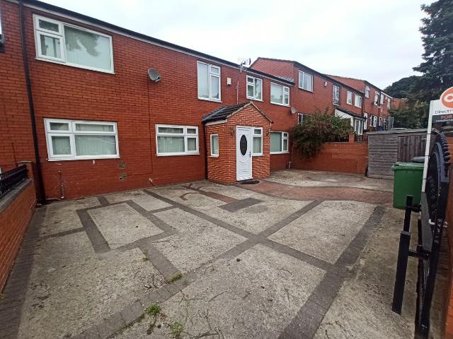 Woodsley Road LS6, 6 bed terraced house to rent, £2,600 pcm | PrimeLocation