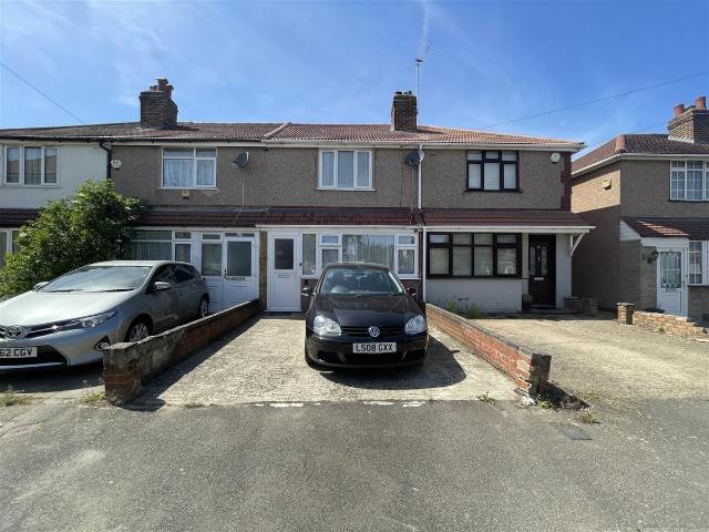 Woodstock Gardens, Hayes UB4, 3 bed property to rent, £2,200 pcm | PrimeLocation