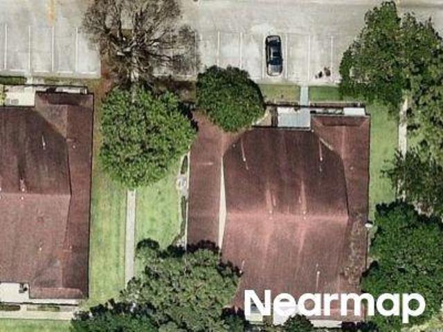 Woodstock Dr Apt A