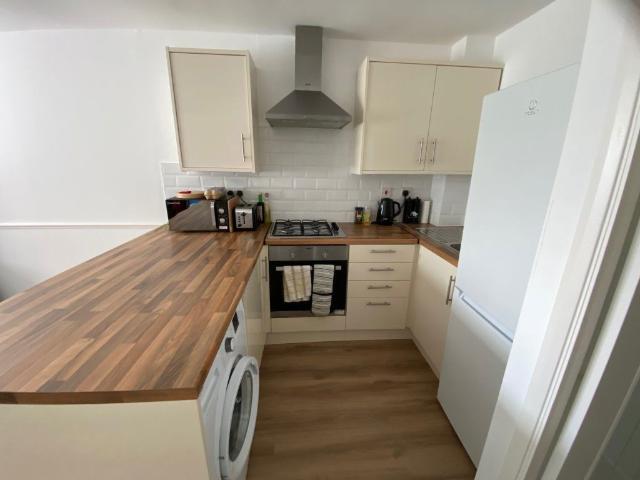Woodstock, Knebworh, Herts SG3, 1 bed maisonette to rent, £1,150 pcm | PrimeLocation