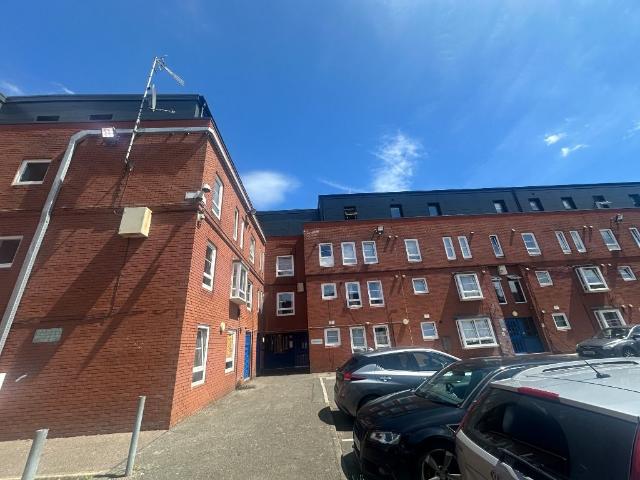 Woodstock, Northampton NN1, 1 bed terraced house to rent, £1,000 pcm | PrimeLocation