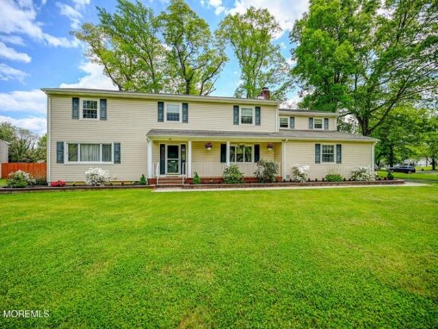 Woodstock Pl, Freehold, Home For Sale