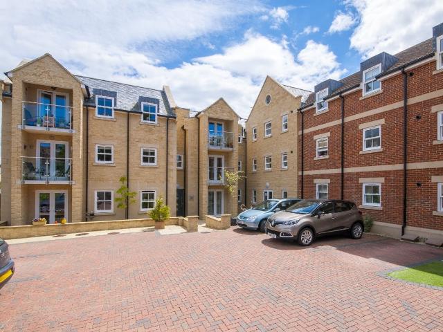 Woodstock Road, Witney OX28, 1 bed flat to rent, £990 pcm | PrimeLocation