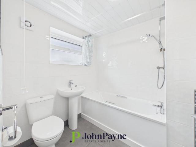 Woodstock Road, Cheylesmore. 3 bed semi detached house to rent £1,325 pcm £306 pw