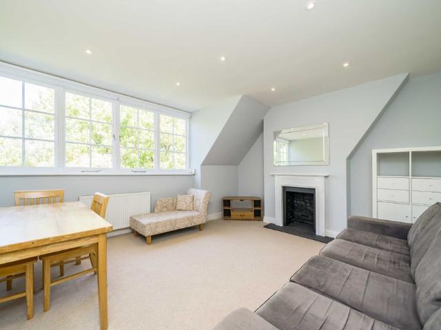 Woodstock Road, Chiswick, W4, London