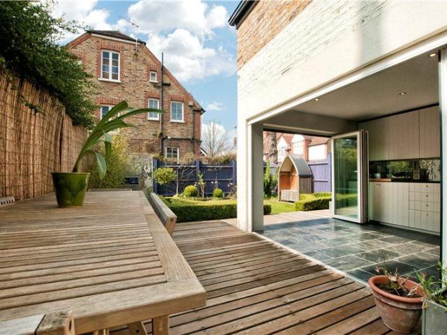 Woodstock Road, Chiswick, London, W4 4 bed semi detached house to rent £7,000 pcm £1,615 pw