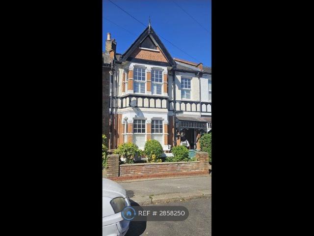 Woodstock Road, London E17, 1 bed flat to rent, £1,900 pcm | PrimeLocation