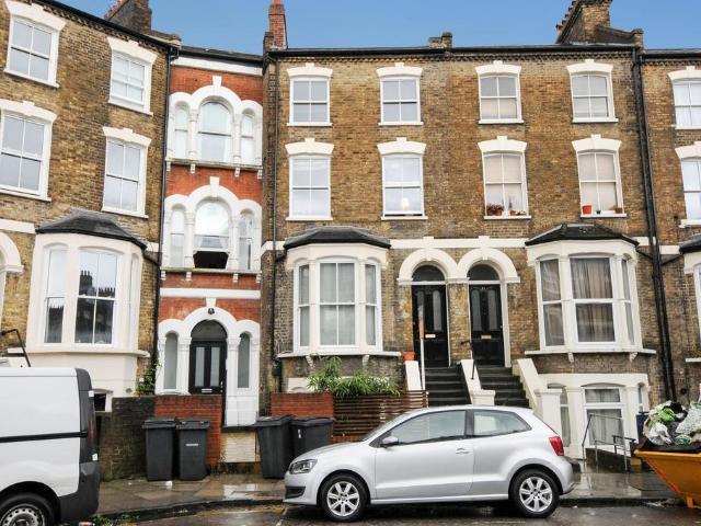 Woodstock Road, London, N4 1 bed flat to rent £2,000 pcm £462 pw
