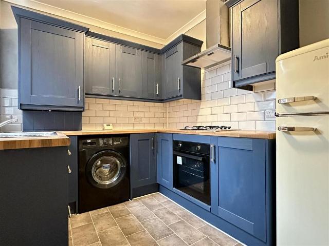 Woodstock Road, Sheffield 2 bed terraced house to rent £1,075 pcm £248 pw