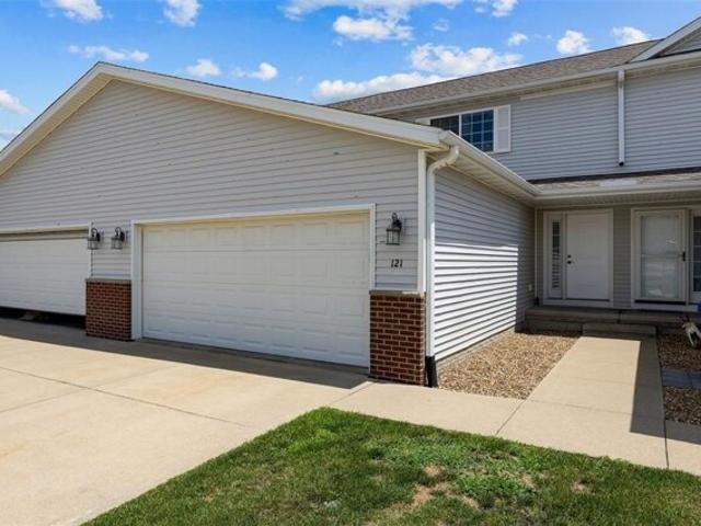Woodstone Ln Sw, Cedar Rapids, Home For Sale