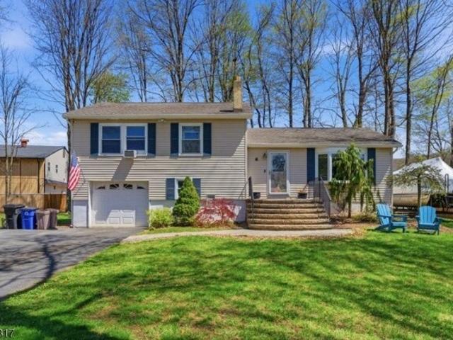 Woodport Ave, Jefferson Township, Home For Sale