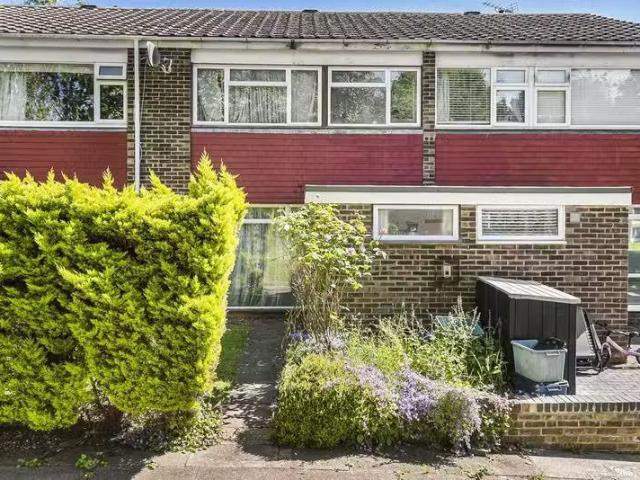 Woodpecker Mount, Forestdale 3 bed terraced house for sale £.