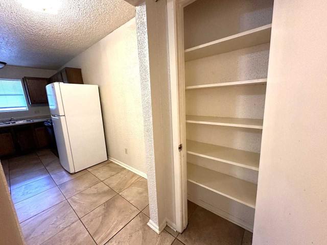Woodrow Apartments 1 Bedroom Apartment for Rent at 975 Woodrow St, Beaumont, TX 77705 South Park