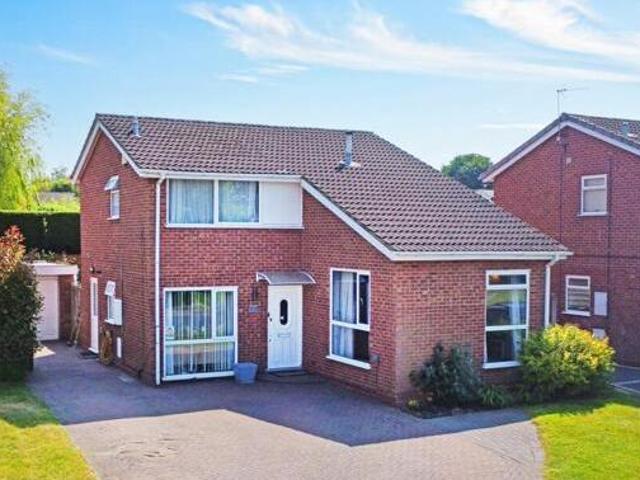 Woodrow Crescent, Knowle, 4 Bedroom Detached
