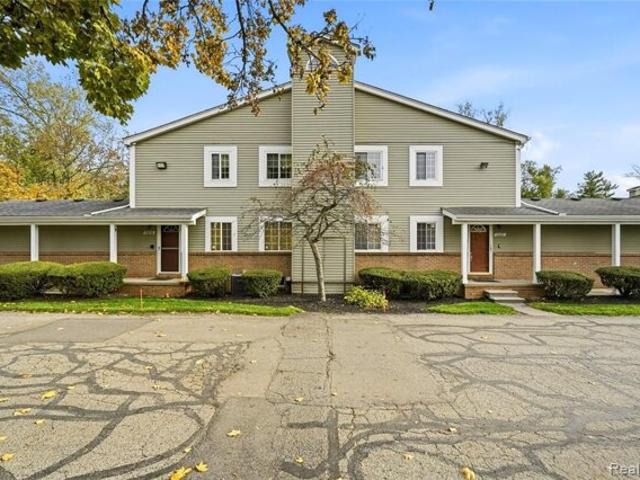 Woodrow Wilson Blvd, West Bloomfield Township, Condo For Sale