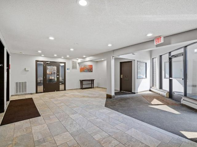 Woodridge 2 Bedroom Apartment for Rent at 3255 Coachman Rd, Eagan, MN 55121