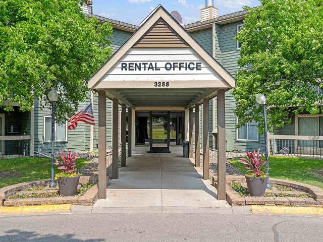 Woodridge 2 Bedroom Apartment for Rent at 3255 Coachman Rd, Eagan, MN 55121