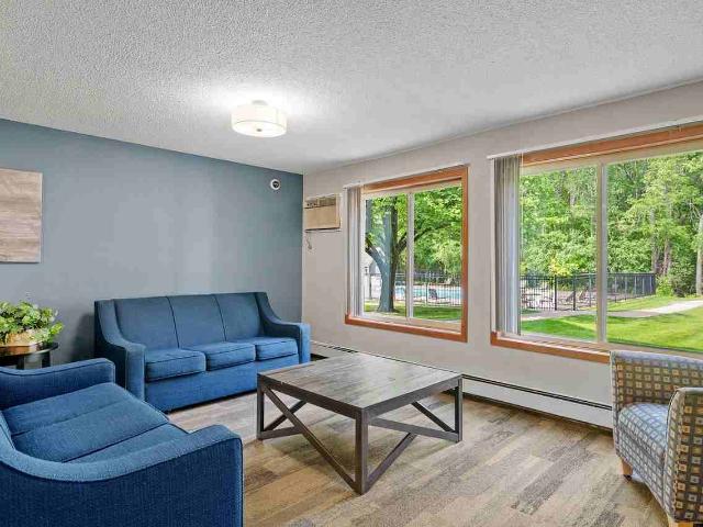 Woodridge 2 Bedroom Apartment for Rent at 3255 Coachman Rd, Eagan, MN 55121