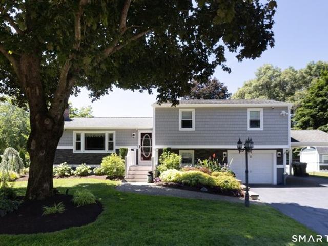 Woodridge Ct, Southington, Home For Sale