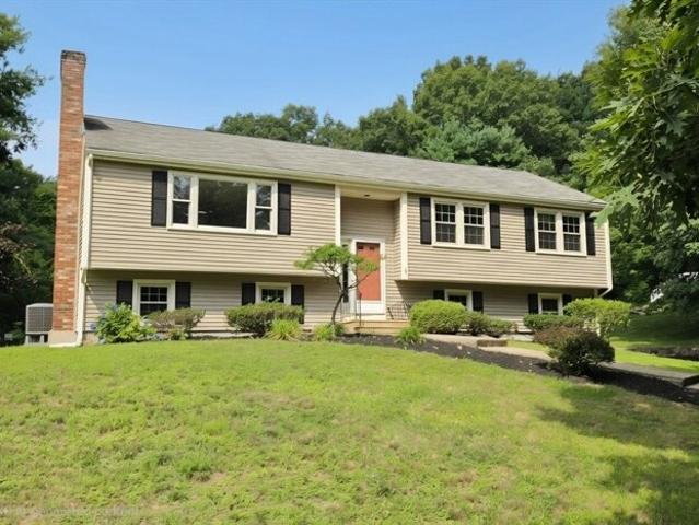 Woodridge Ln, Ashland, Home For Sale
