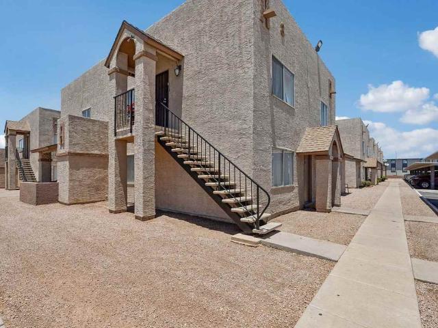 Woodridge Manor Apartments 2 Bedroom Apartment for Rent at 6575 W Ocotillo Rd, Glendale, AZ 85301