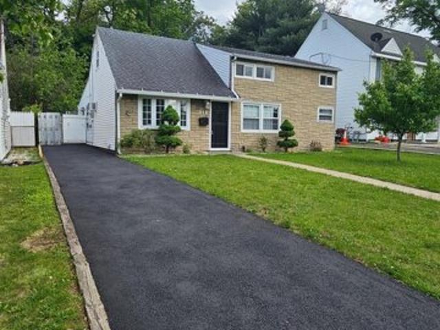 Woodruff Ave, Avenel, Home For Sale