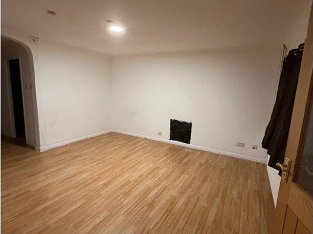 Woodrush Way, Romford RM6, 3 bed terraced house to rent, £2,300 pcm | PrimeLocation