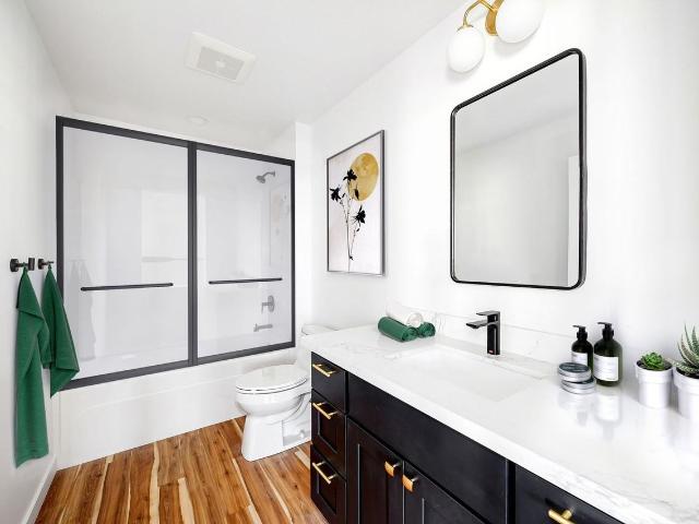 Woodworth Apartments | Vibrant & Luxurious Living in Capitol Hill Studio Apartment for Rent at 1225 10th Ave, Seattle, WA 98122 First Hill
