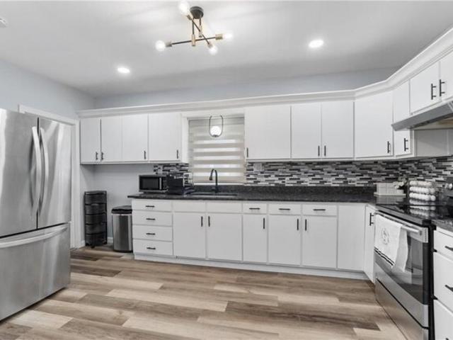 Woodward Ave, East Providence, Home For Sale