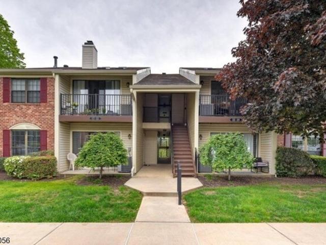 Woodward Ln, Bernards Twp, Condo For Sale