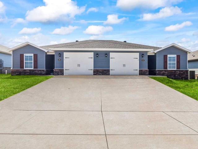 Woodward Park 3 Bedroom Apartment for Rent at 103 Nw 63rd Ave, Bentonville, AR 72713