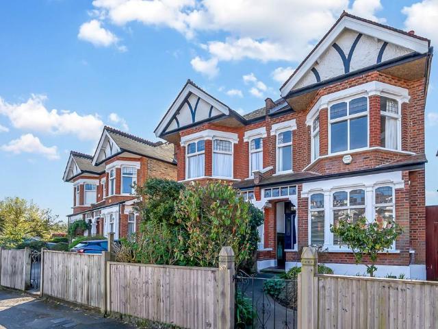 Woodwarde Road, Dulwich, SE22 5 bed semi detached house to rent £6,000 pcm £1,385 pw