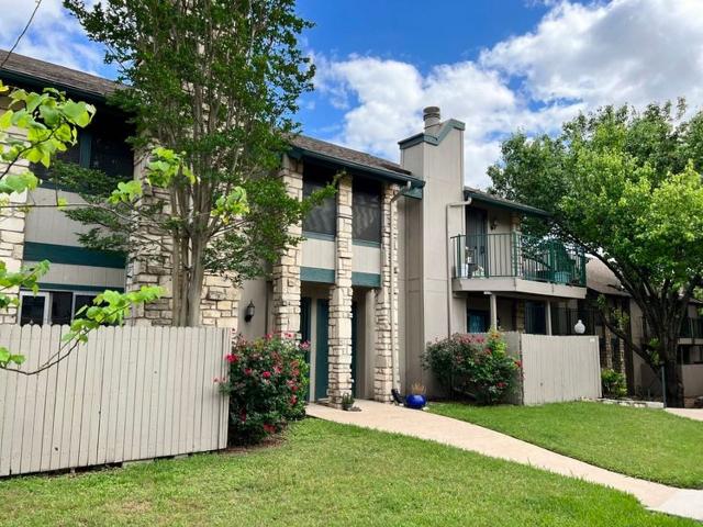 Woodwillow Townhomes and Duplexes 2 Bedroom Apartment for Rent at 3601 Willow Springs Rd, Austin, TX 78704 St. Edwards